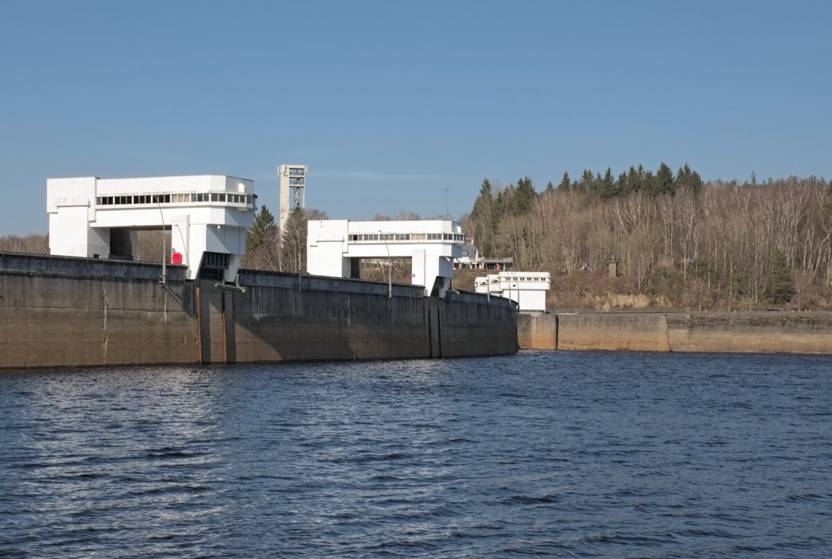 Rodolphe Collienne referiert über Geschichte und Bau der Eupener ...